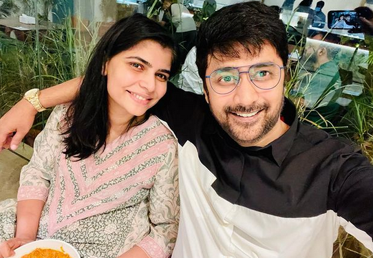 Rahul Ravindran: Wife, Movies, Age, Height, Wiki, Photos, Images ...